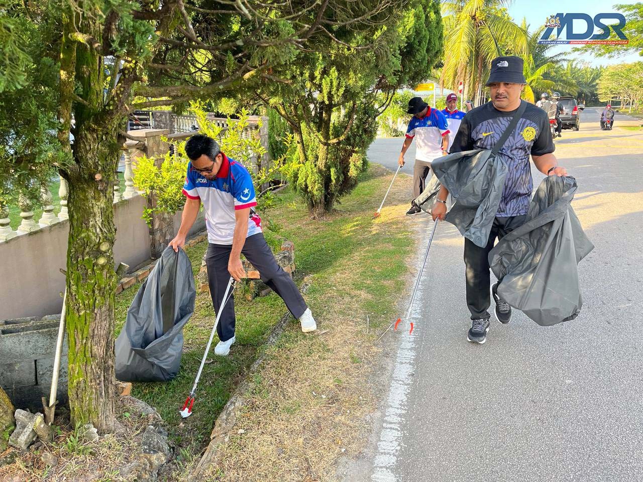 AKTIVITI 'PLOGGING' PERINGKAT MAJLIS DAERAH SIMPANG RENGGAM | Portal ...